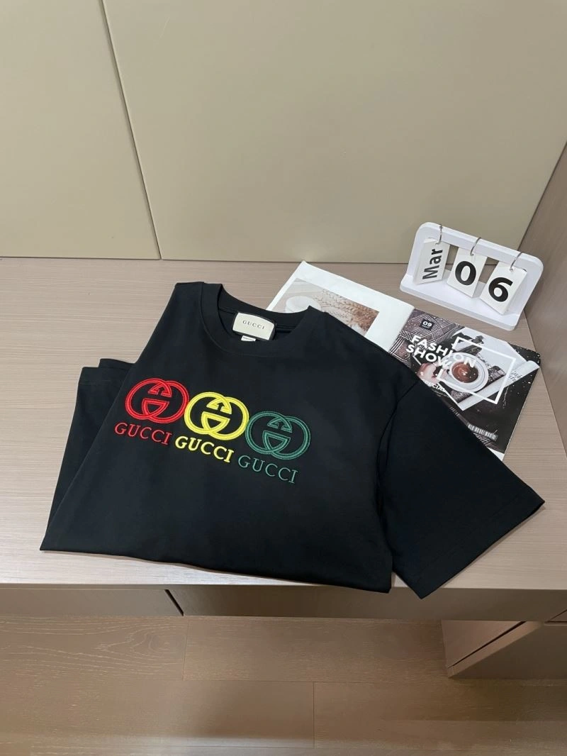 Accurate model Gucci T-Shirts
