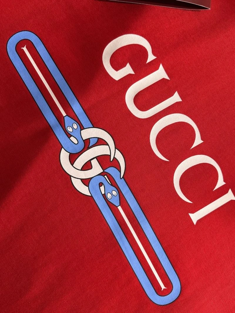 Indistinguishable Gucci T-Shirts