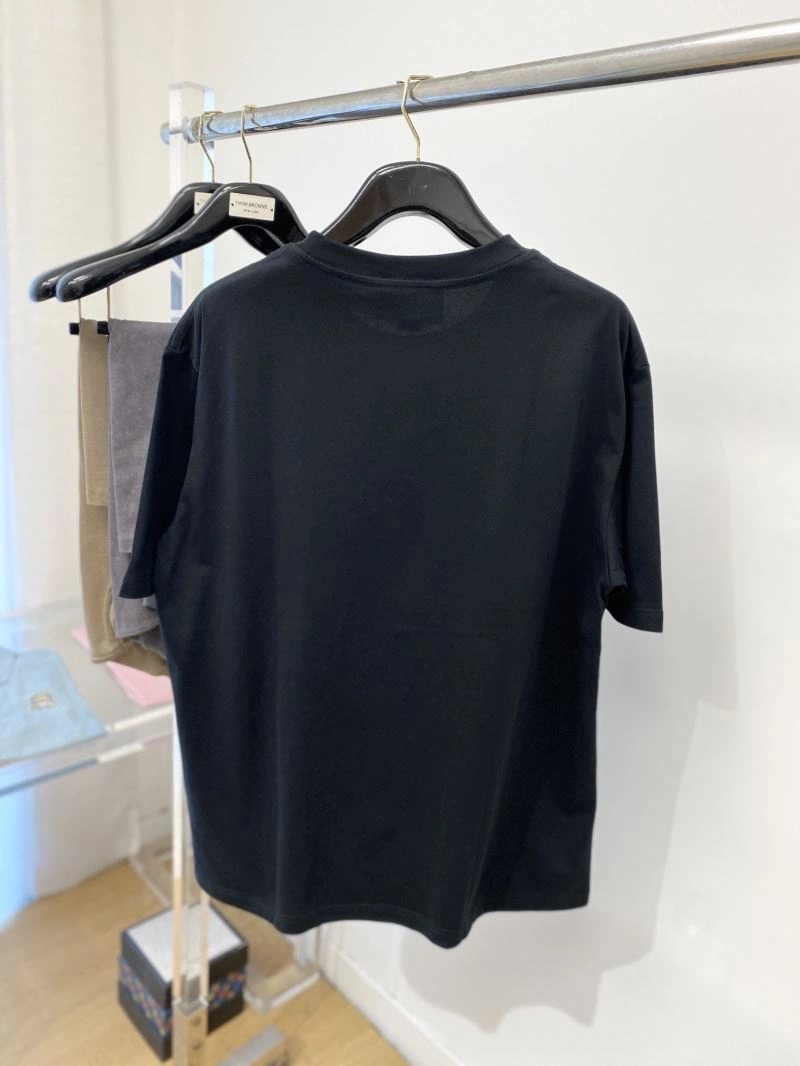 Value-priced Gucci T-Shirts