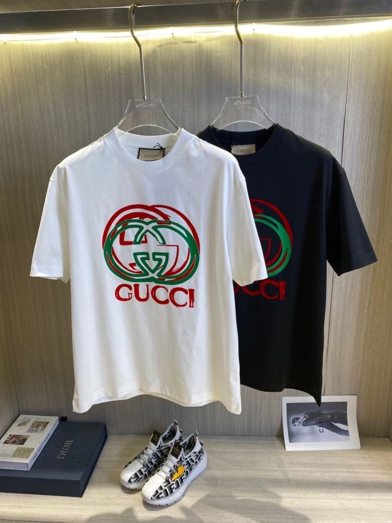 Top match Gucci T-Shirts