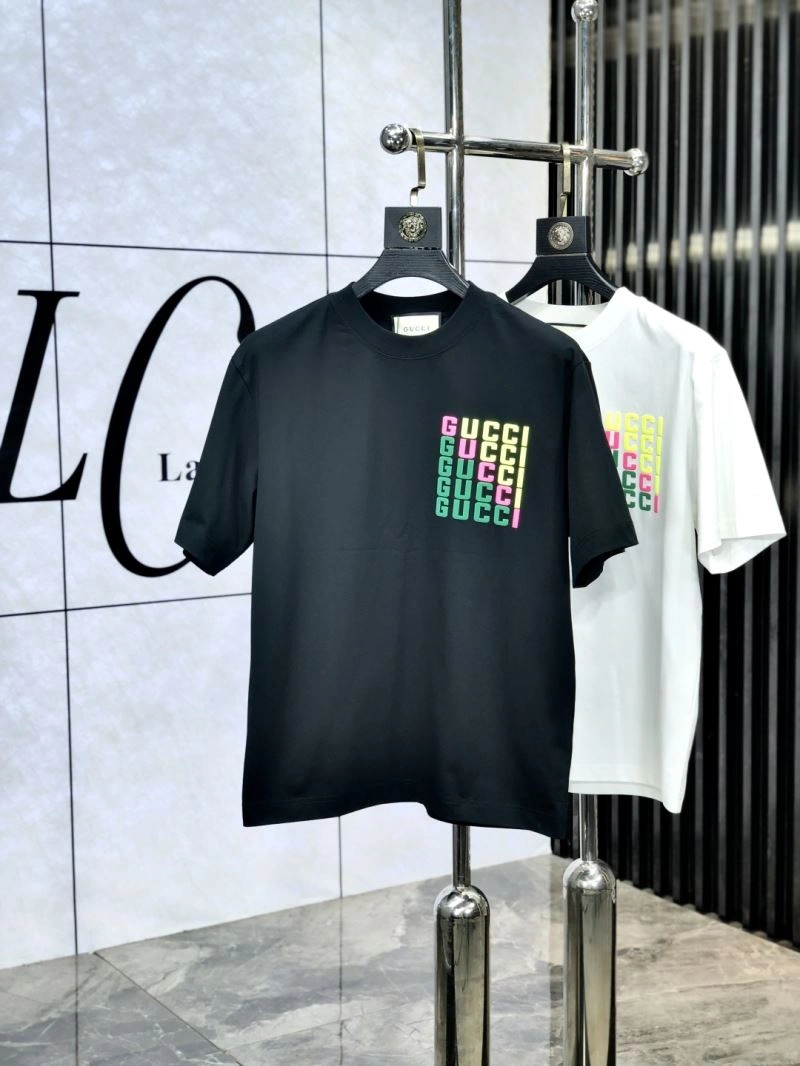 Accurate model Gucci T-Shirts