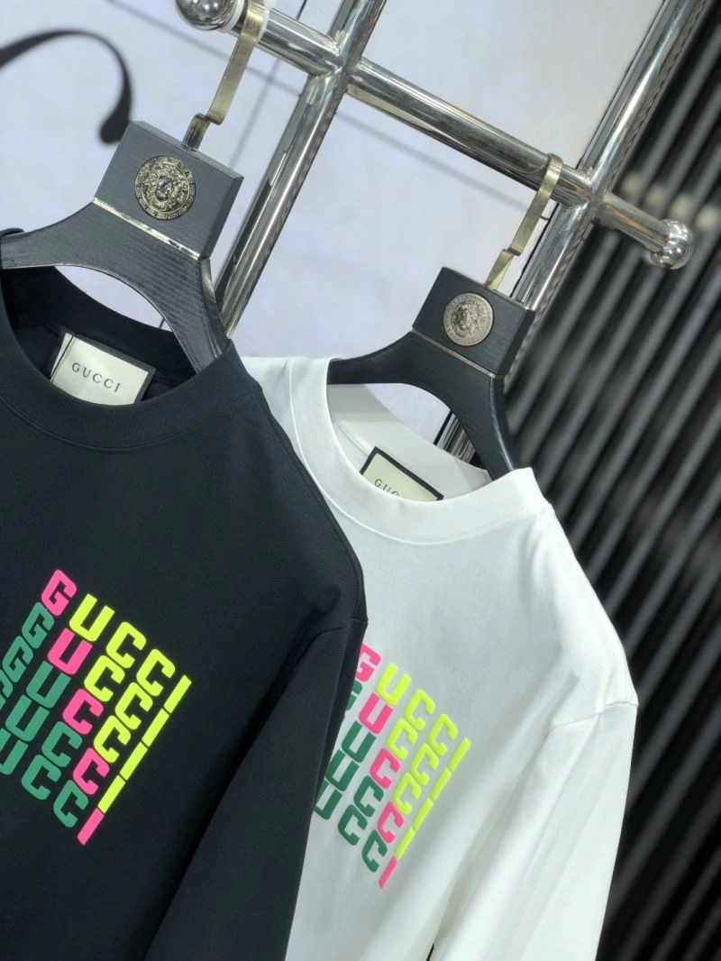 Accurate model Gucci T-Shirts