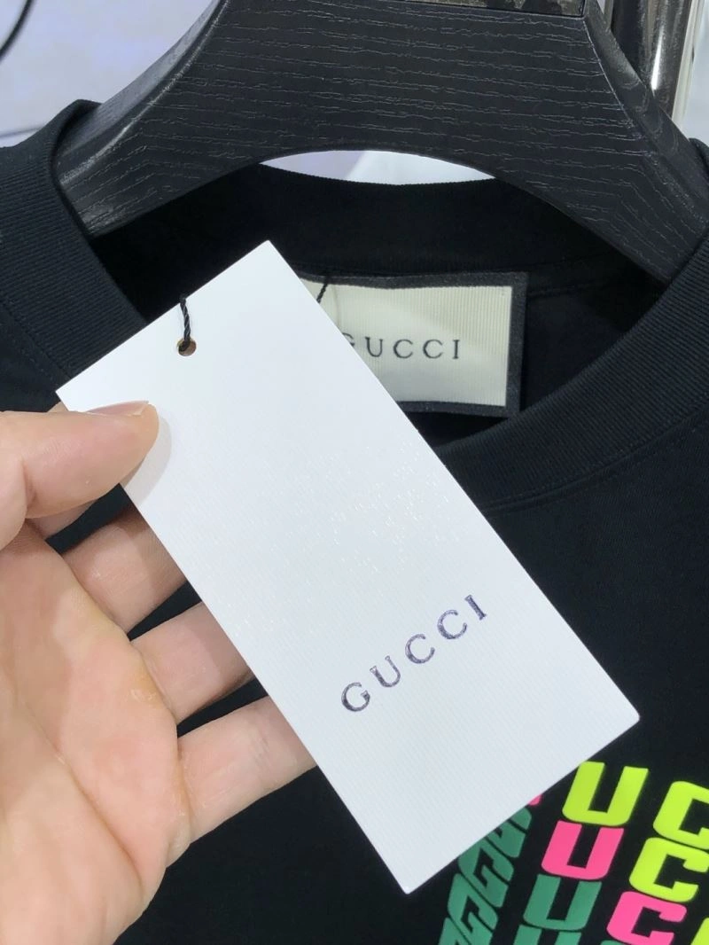 Accurate model Gucci T-Shirts