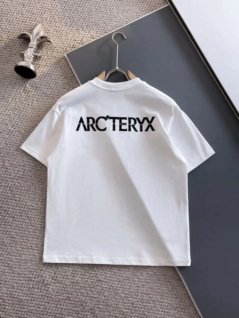 Indistinguishable Gucci T-Shirts