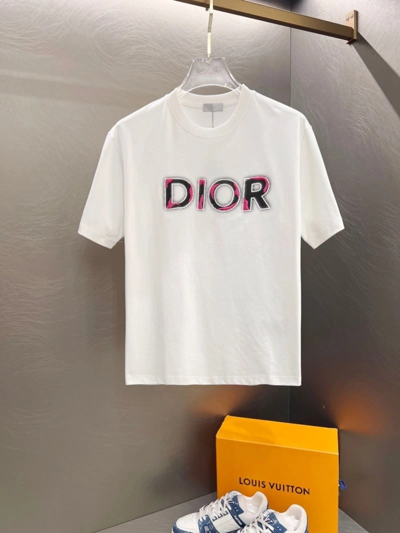 Accurate model Gucci T-Shirts