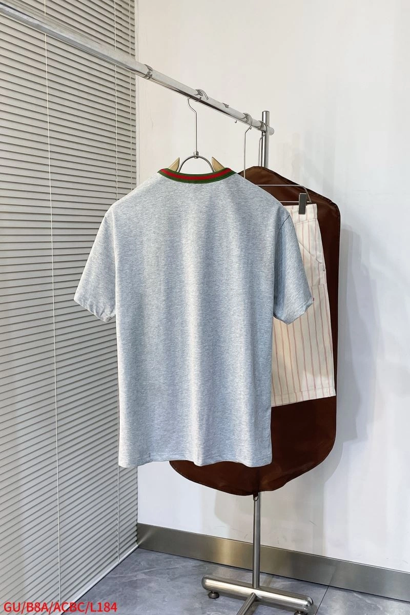 Accurate model Gucci T-Shirts