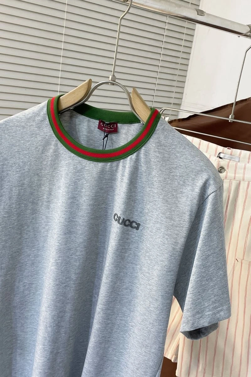 Accurate model Gucci T-Shirts
