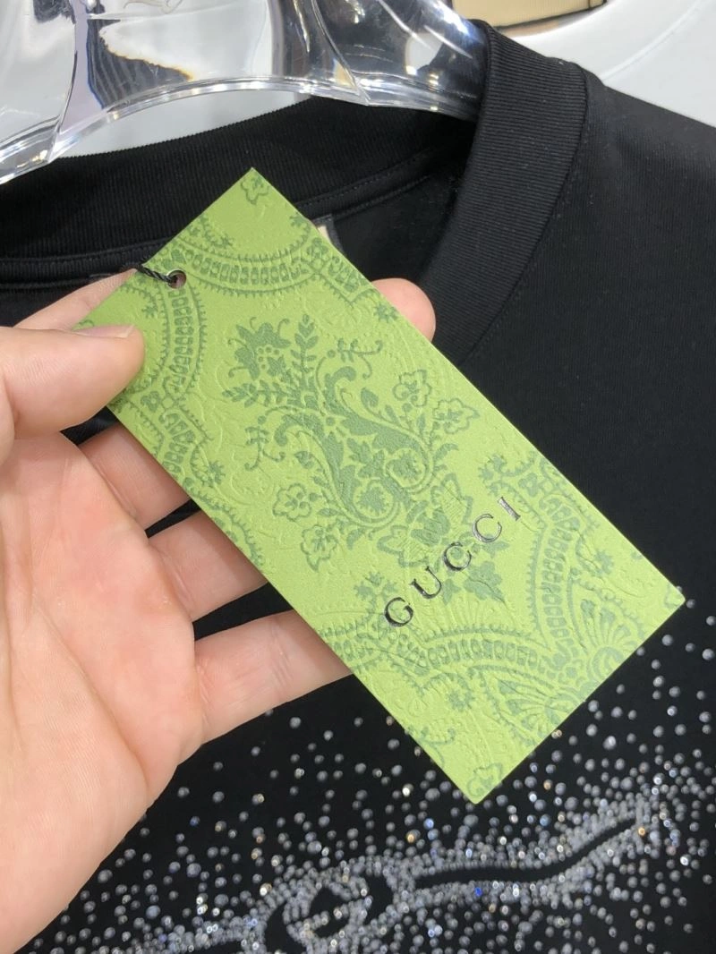 Indistinguishable Gucci T-Shirts