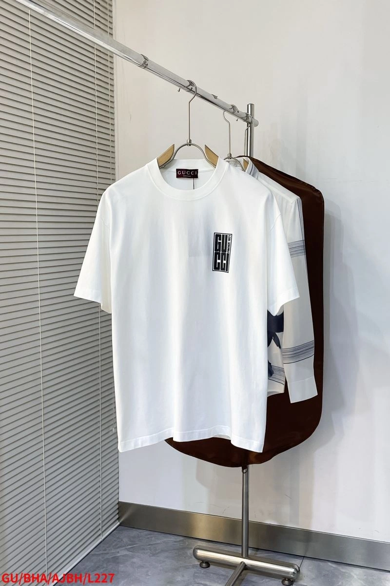 Gucci T-Shirts