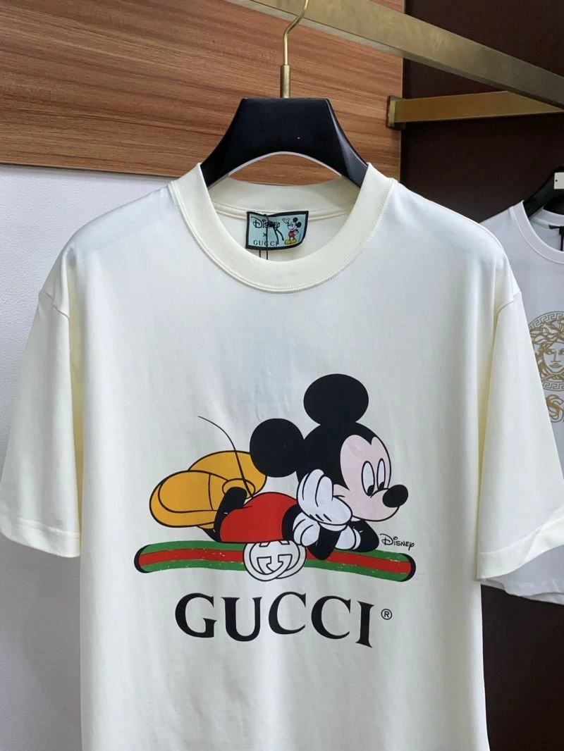 Top match Gucci T-Shirts