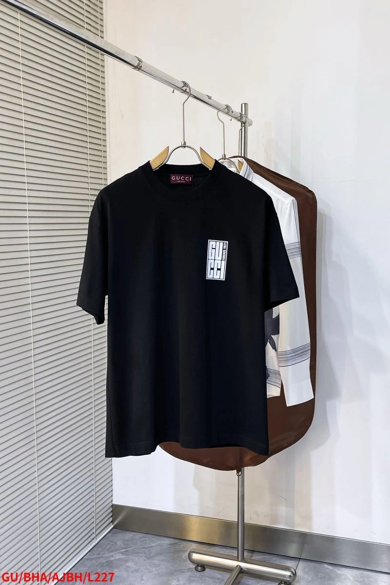 Gucci T-Shirts