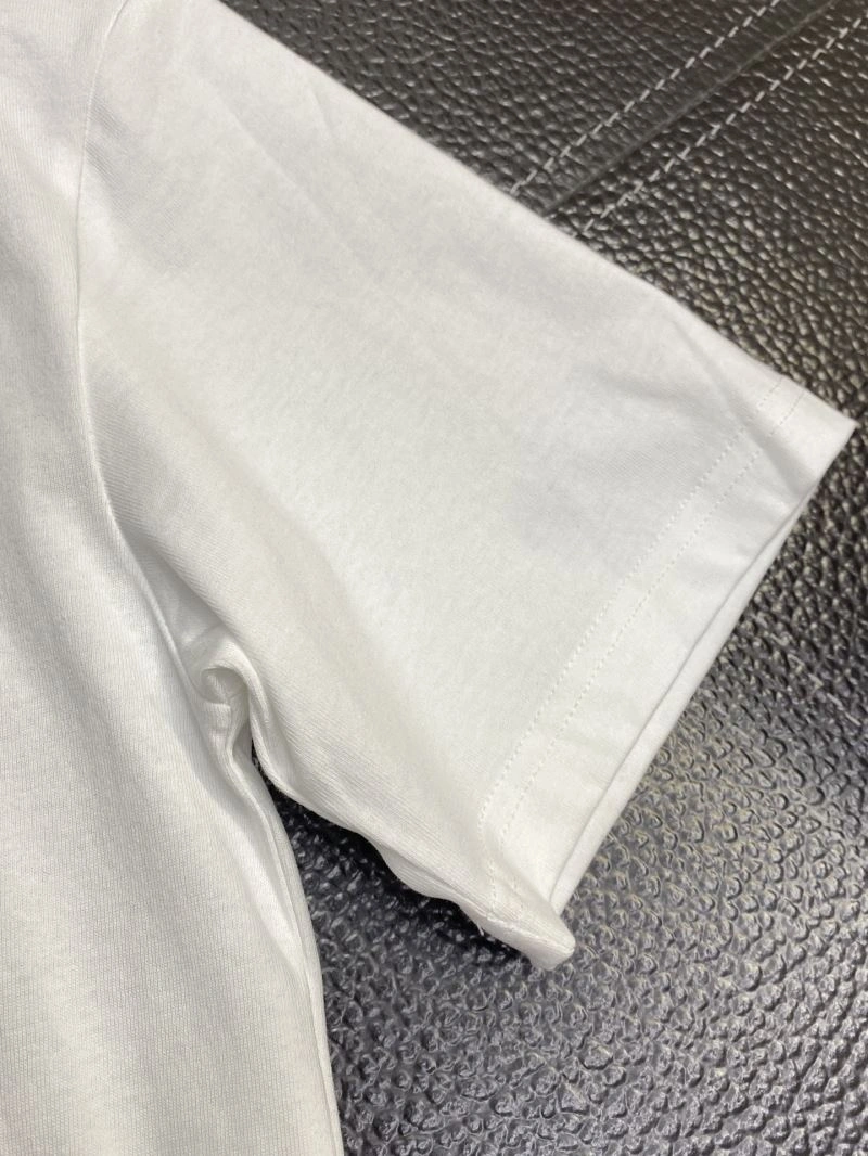 Value-priced Gucci T-Shirts