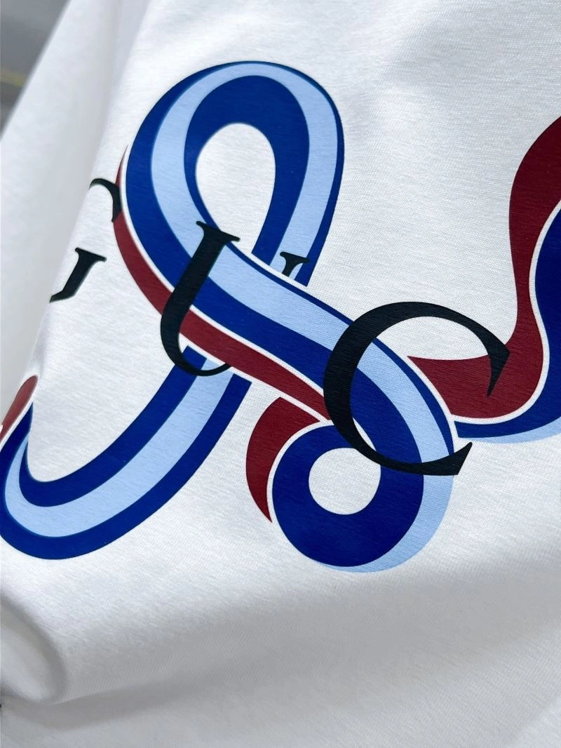 Top mirror Gucci T-Shirts