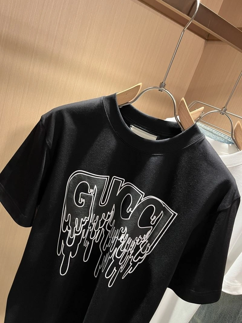 Accurate model Gucci T-Shirts