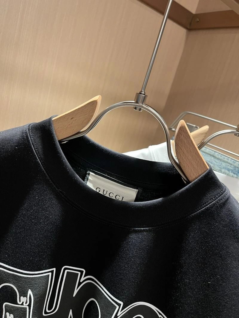Accurate model Gucci T-Shirts
