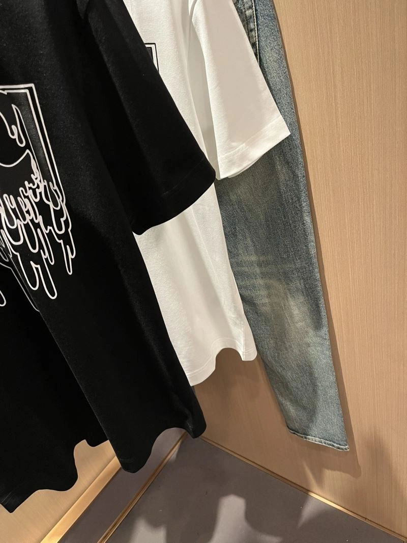 Accurate model Gucci T-Shirts