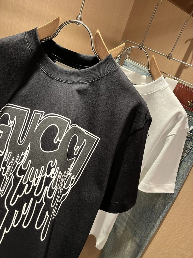 Accurate model Gucci T-Shirts
