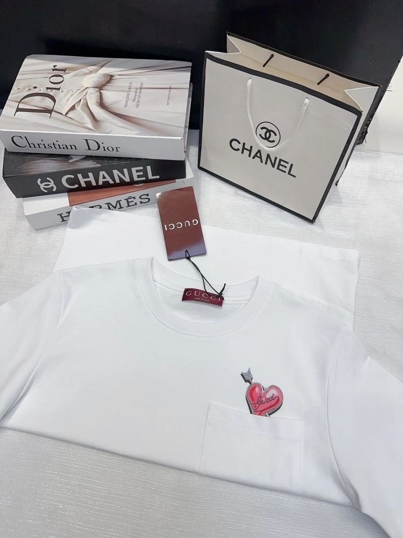 Inexpensive Gucci T-Shirts