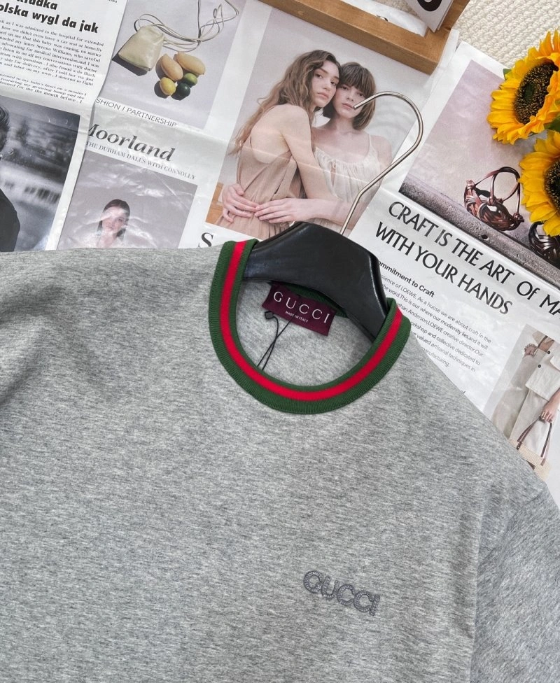 Top mirror Gucci T-Shirts