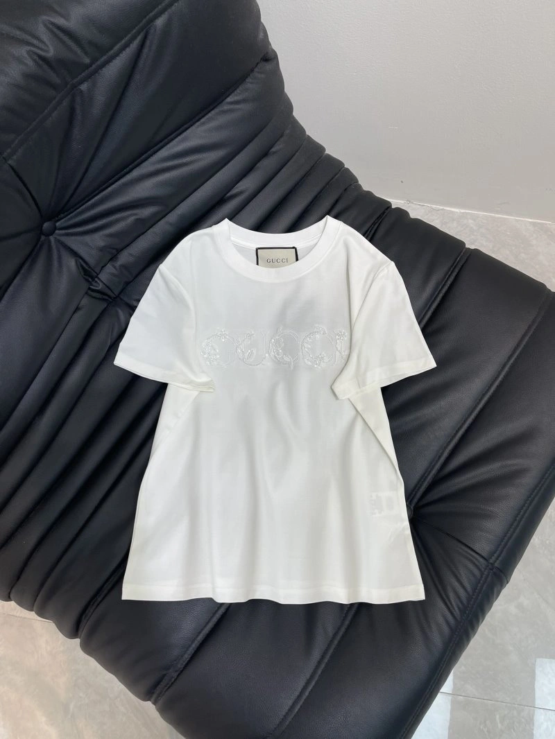 Accurate model Gucci T-Shirts