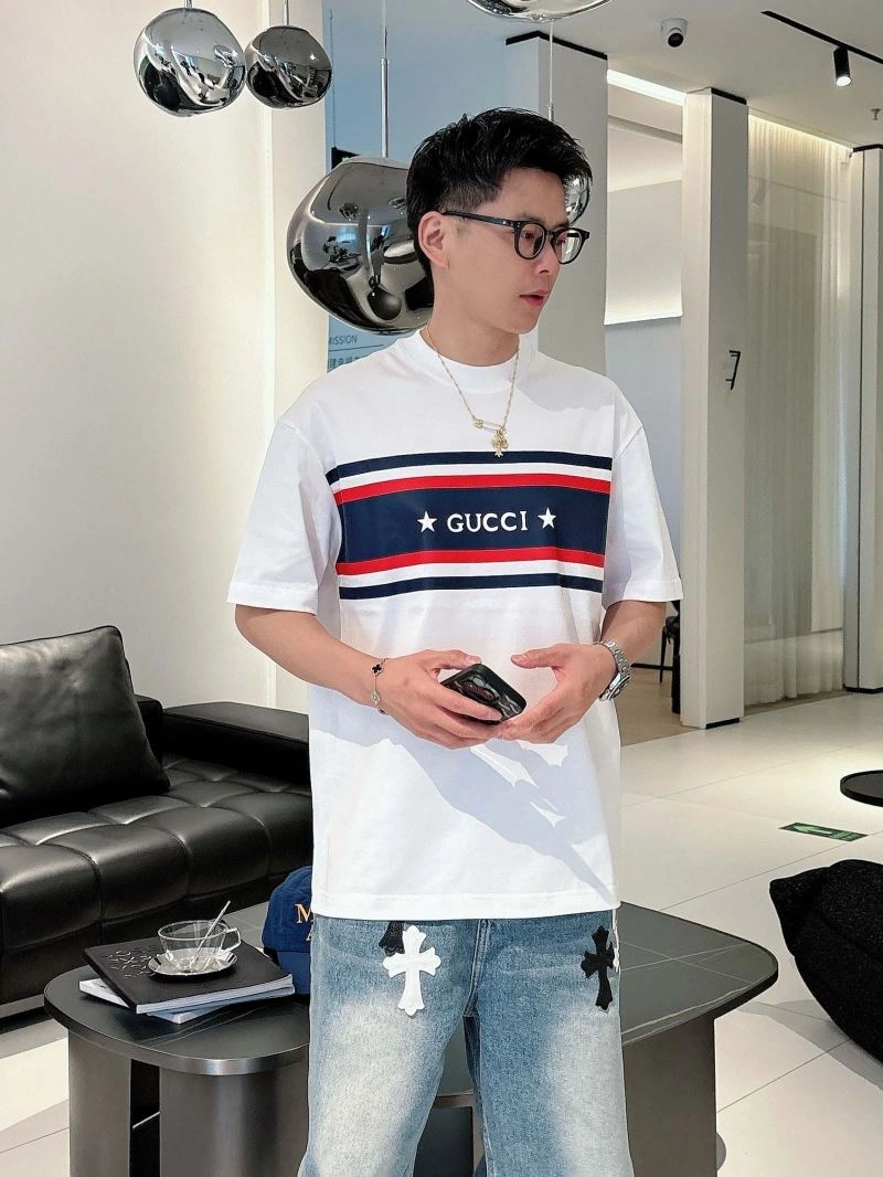 Top match Gucci T-Shirts