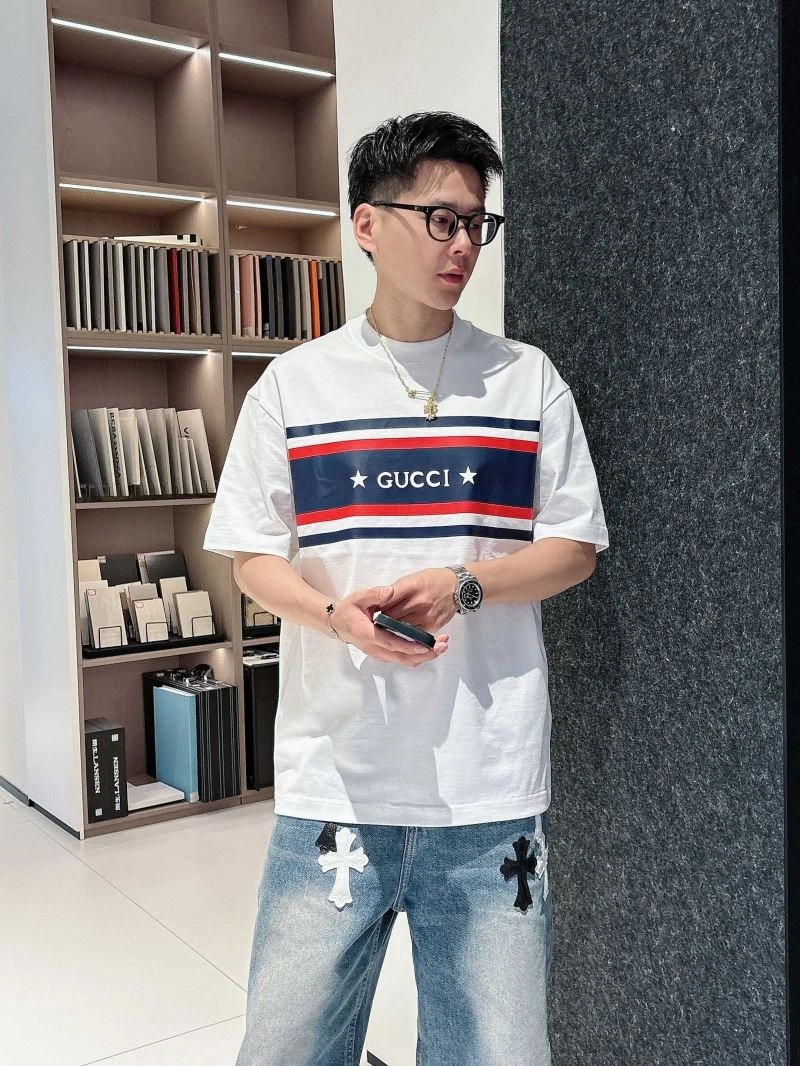 Top match Gucci T-Shirts