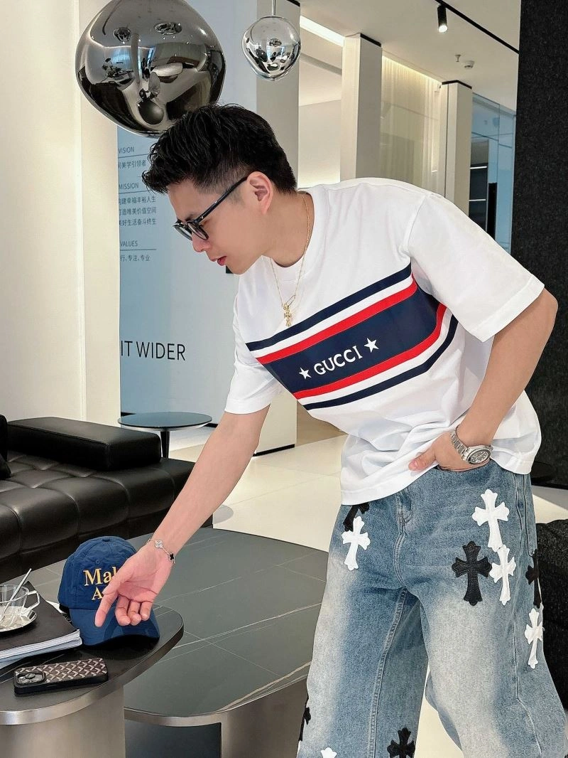 Top match Gucci T-Shirts