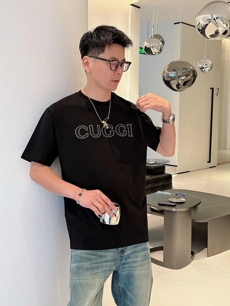 Value-priced Gucci T-Shirts