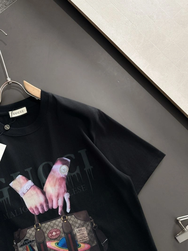 Top mirror Gucci T-Shirts