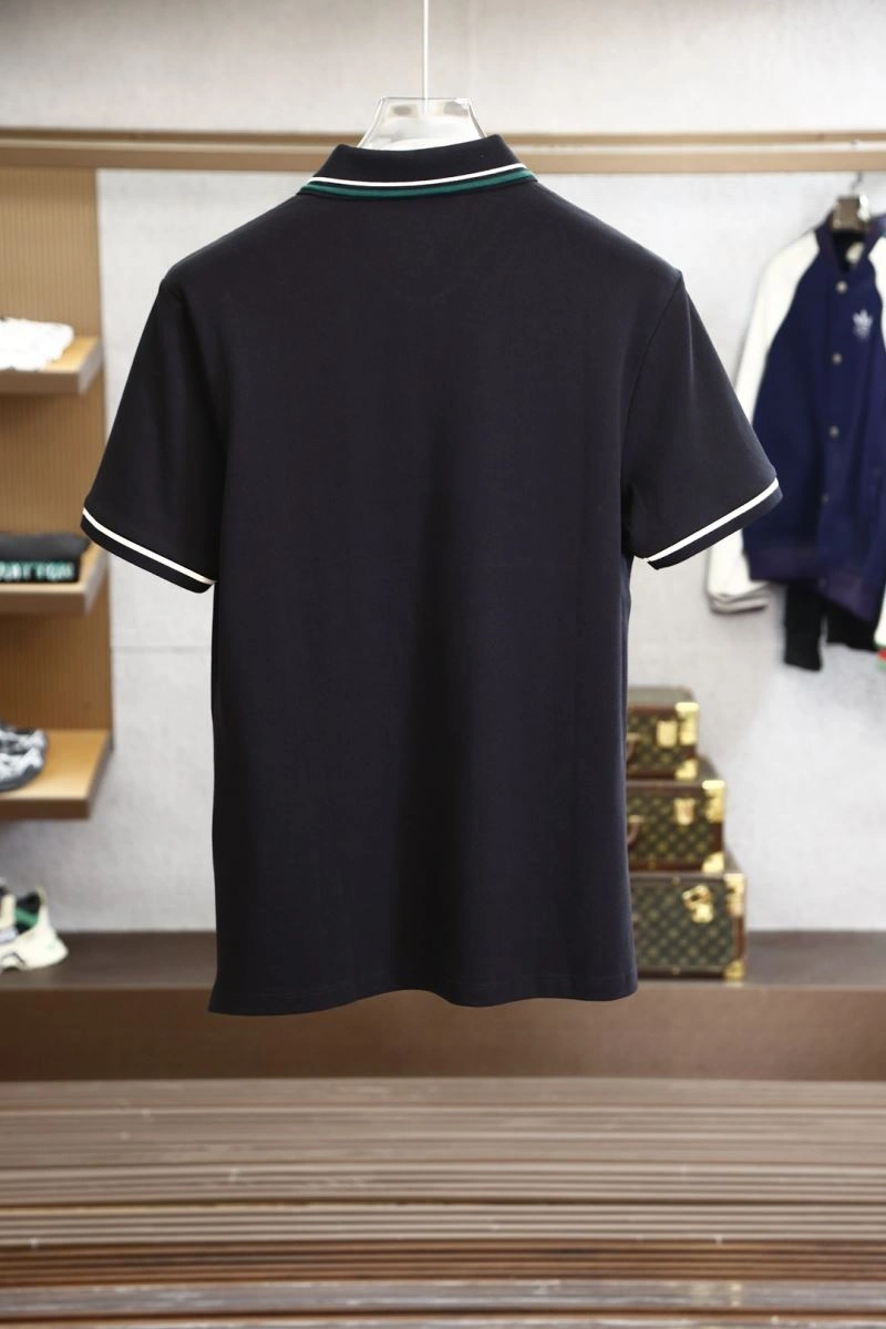 Value-priced Gucci T-Shirts
