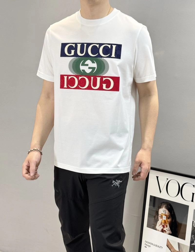 Accurate model Gucci T-Shirts