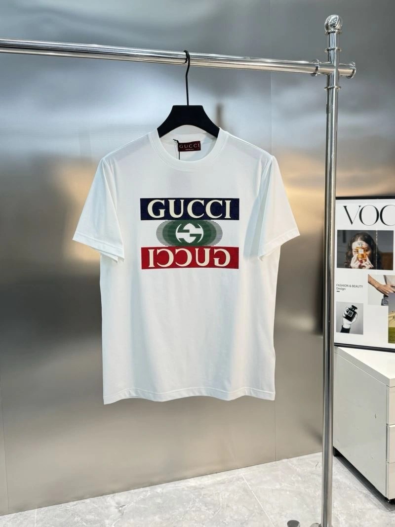 Accurate model Gucci T-Shirts