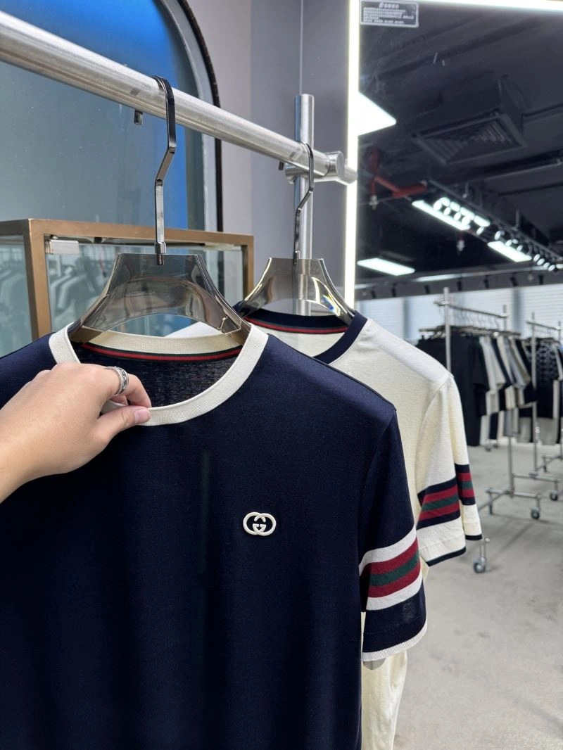 Top mirror Gucci T-Shirts