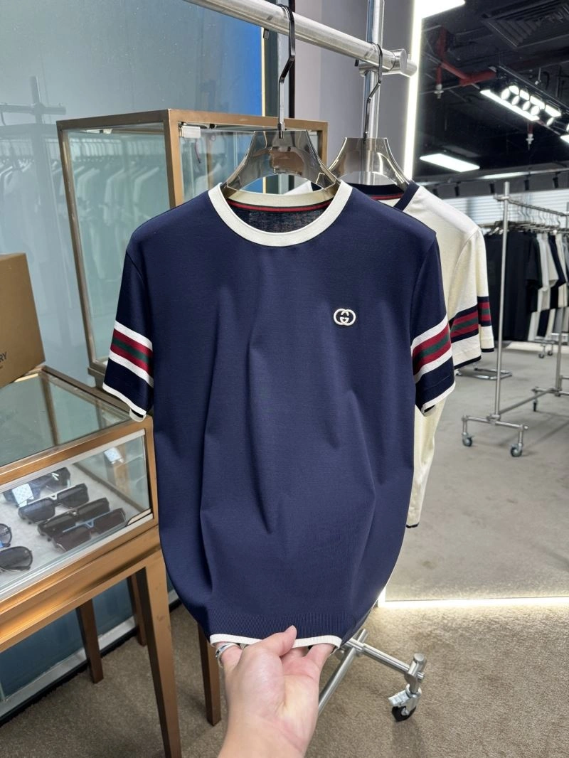 Top mirror Gucci T-Shirts