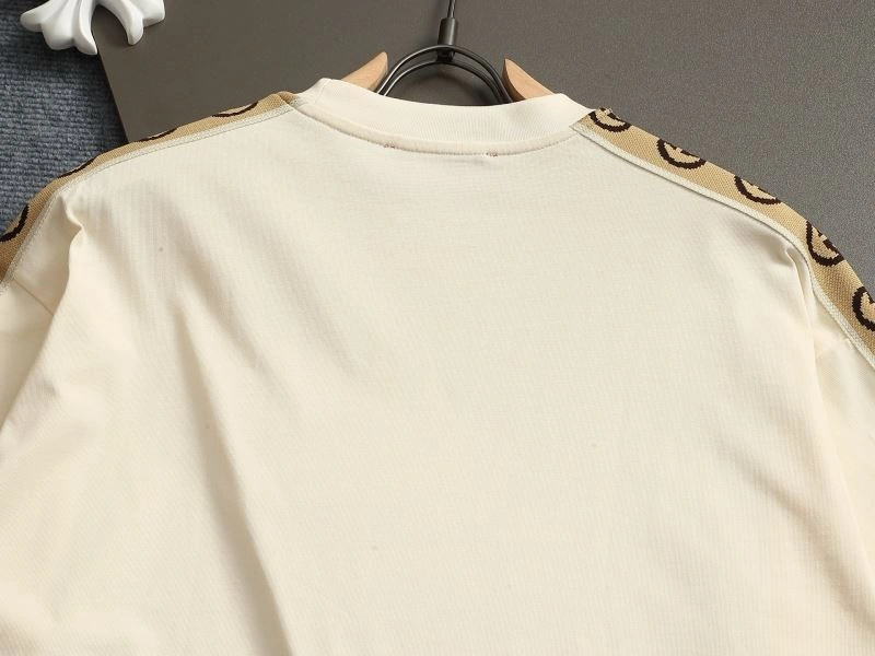 Top mirror Gucci T-Shirts