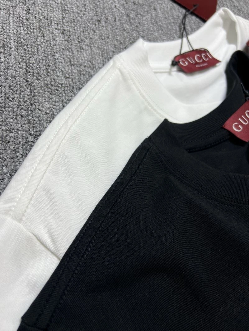 Top mirror Gucci T-Shirts