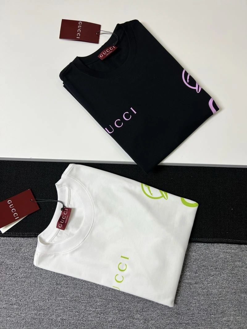 Top match Gucci T-Shirts