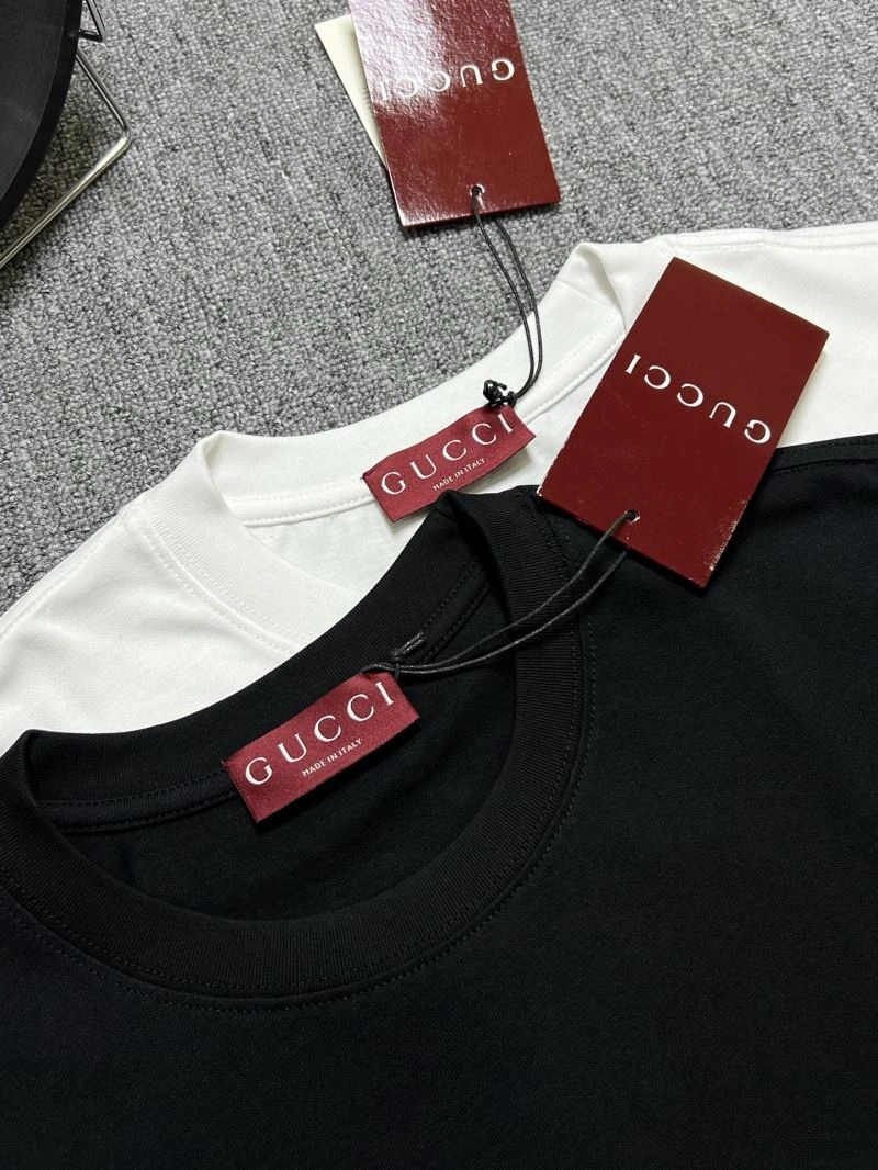 Top match Gucci T-Shirts