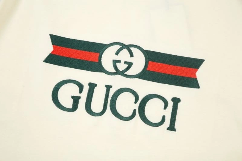 Top match Gucci T-Shirts