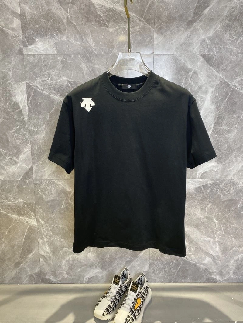Accurate model Gucci T-Shirts
