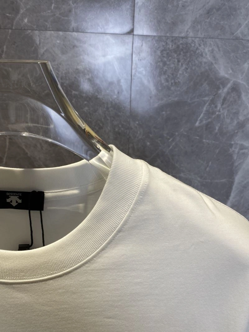 Accurate model Gucci T-Shirts
