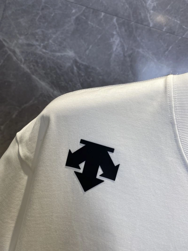Accurate model Gucci T-Shirts