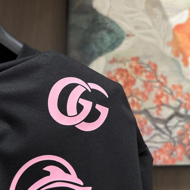 Top mirror Gucci T-Shirts
