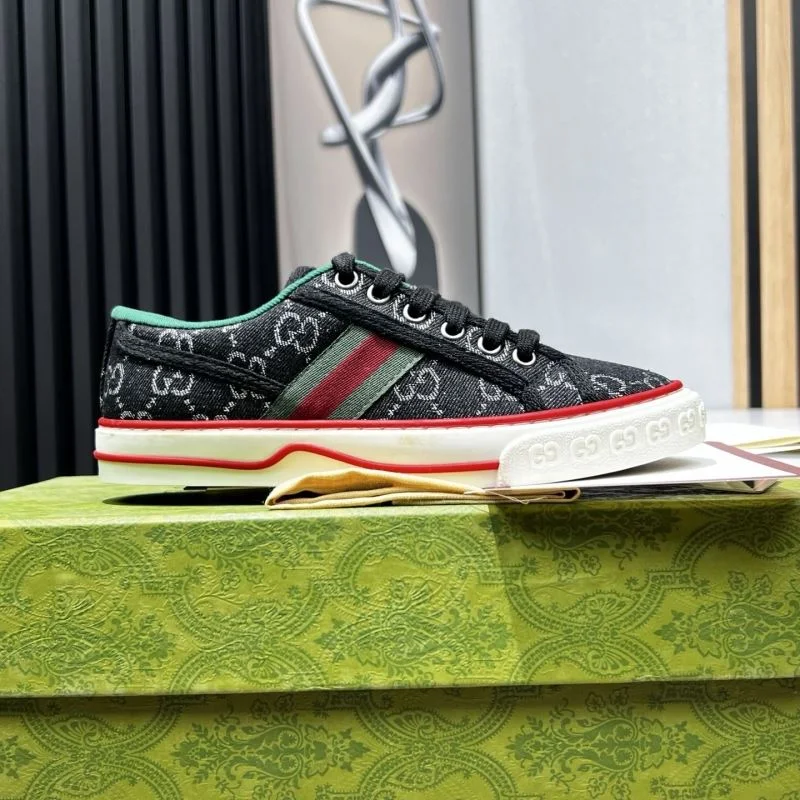 Cut-rate Gucci Tennis 1977