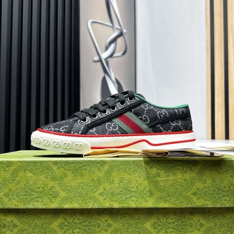 Cut-rate Gucci Tennis 1977