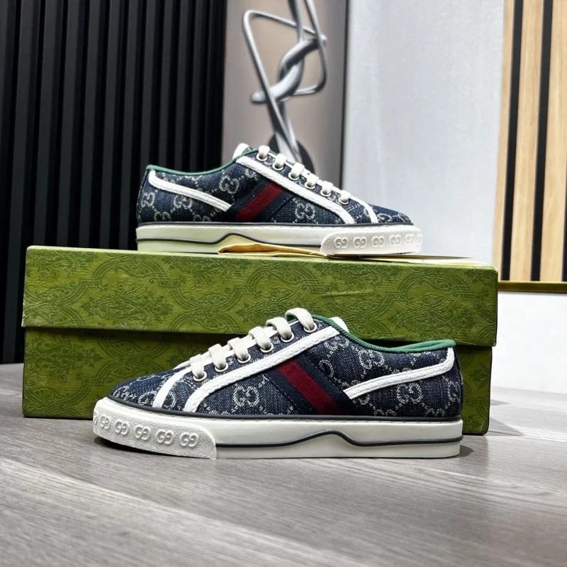 Brand-authenticated Gucci Tennis 1977