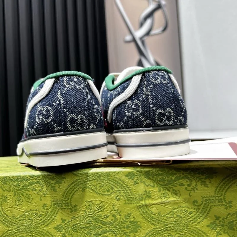 Brand-authenticated Gucci Tennis 1977