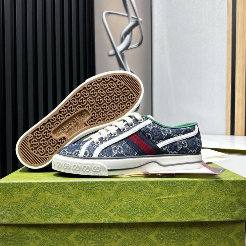 Brand-authenticated Gucci Tennis 1977