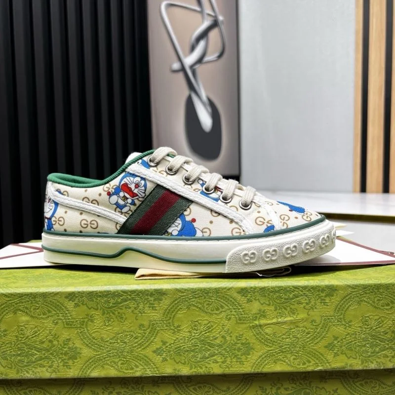 Brand-authenticated Gucci Tennis 1977