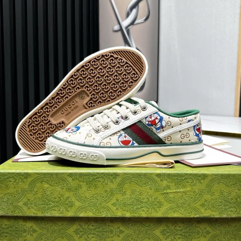 Brand-authenticated Gucci Tennis 1977